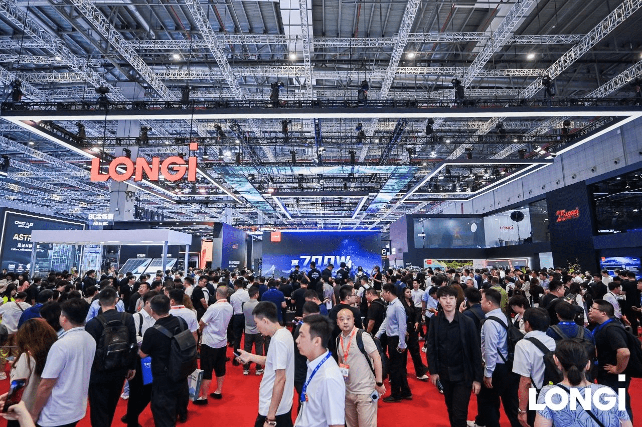 LONGi Unveils HIBC Technology and 700W+ Modules at SNEC 2025