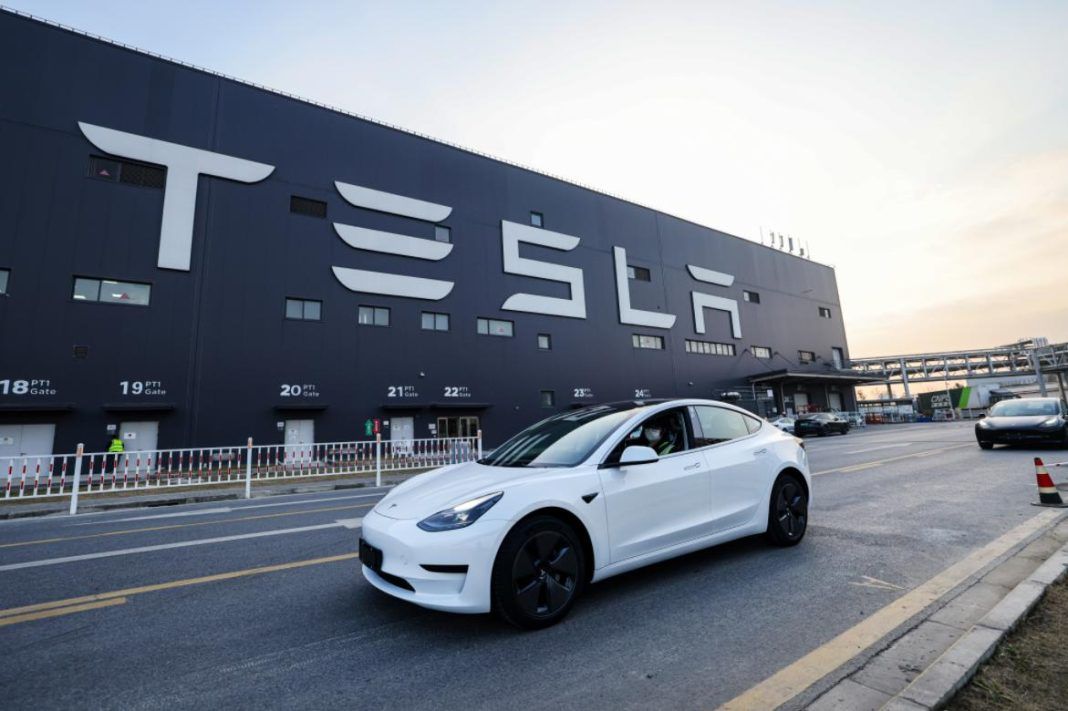 Delivery in Q1 2026! Tesla Announces Production of New PV Modules in ...